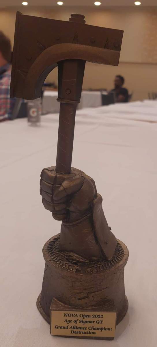 Splitting Bones Like a Big Boss – Plastic Craic